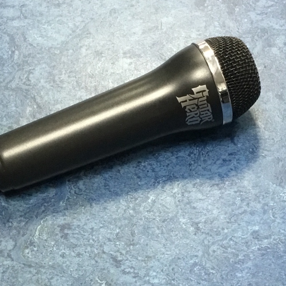 Pre-owned Activision Guitar Hero Microphone - Own4Less